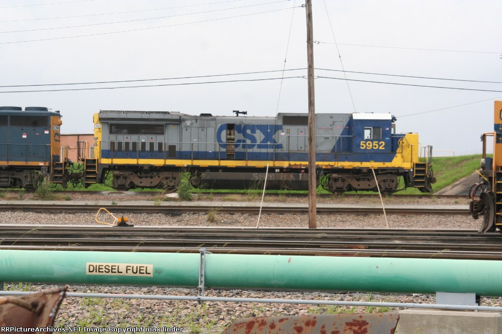 CSX 5952